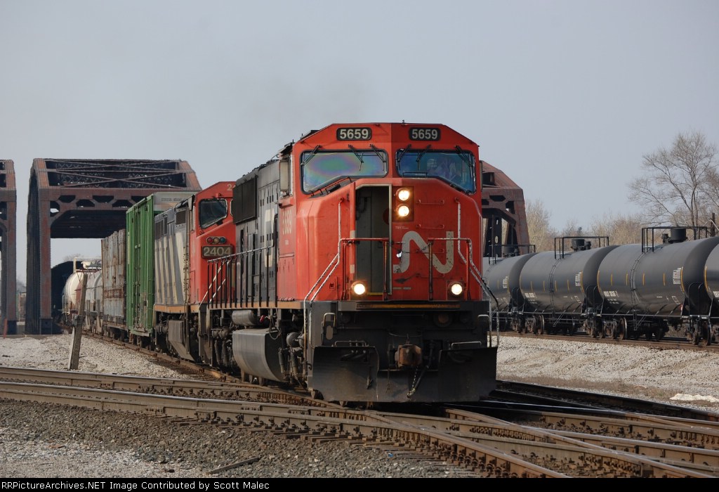 CN 5659 & 2404
